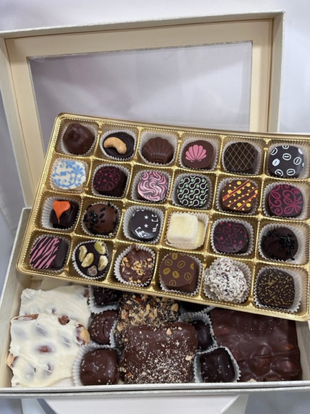 Large Specialty Box of Assorted Chocolates – Sweetmads