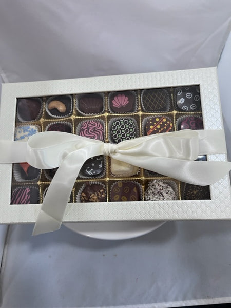 Large Specialty Box of Assorted Chocolates – Sweetmads